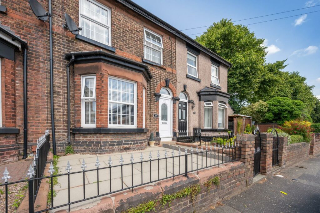 Warrington Road, Rainhill, Prescot - Stapleton Derby
