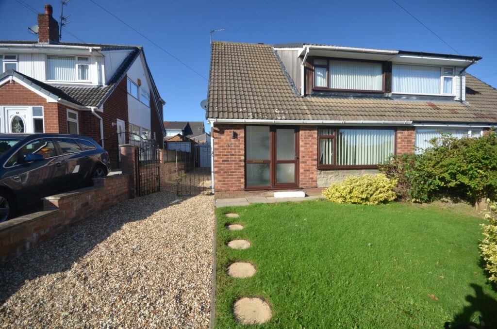 Railton Close, Rainhill, Prescot - Stapleton Derby
