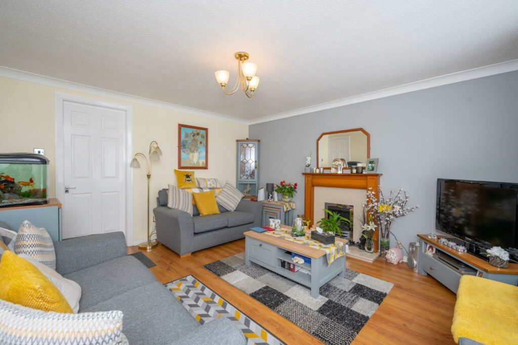 Goldsworth Fold, Rainhill, Prescot - Stapleton Derby