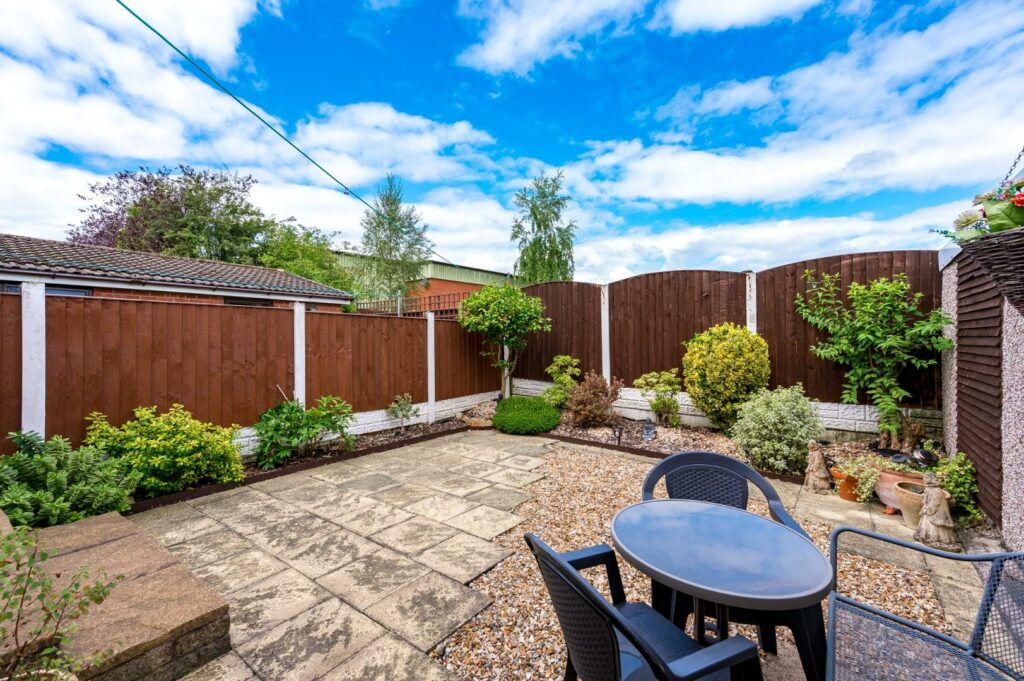 Wharfedale Drive, Rainhill, Prescot - Stapleton Derby
