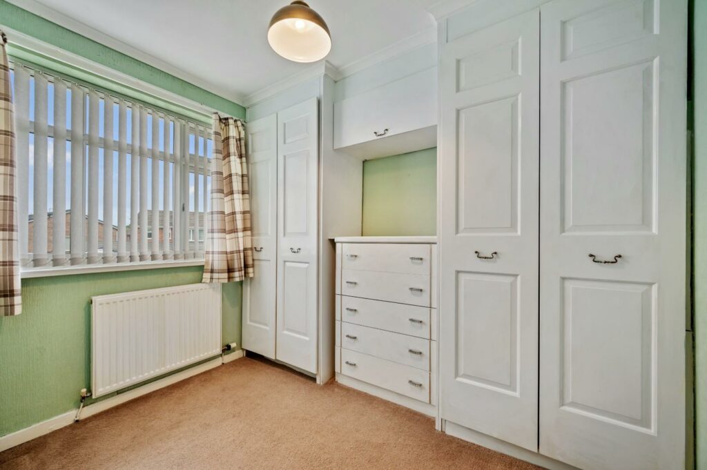 Wharfedale Drive, Rainhill, Prescot - Stapleton Derby