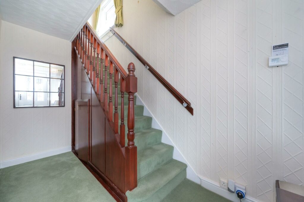 Wharfedale Drive, Rainhill, Prescot - Stapleton Derby