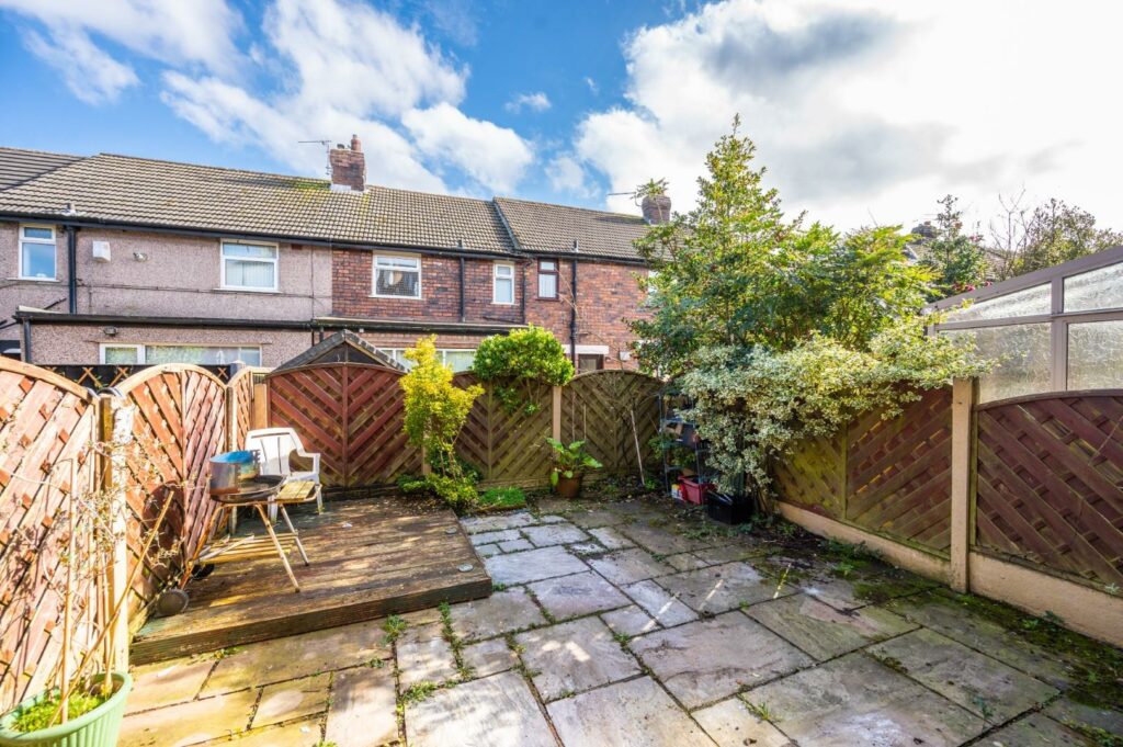 Batey Avenue, Rainhill, Prescot - Stapleton Derby