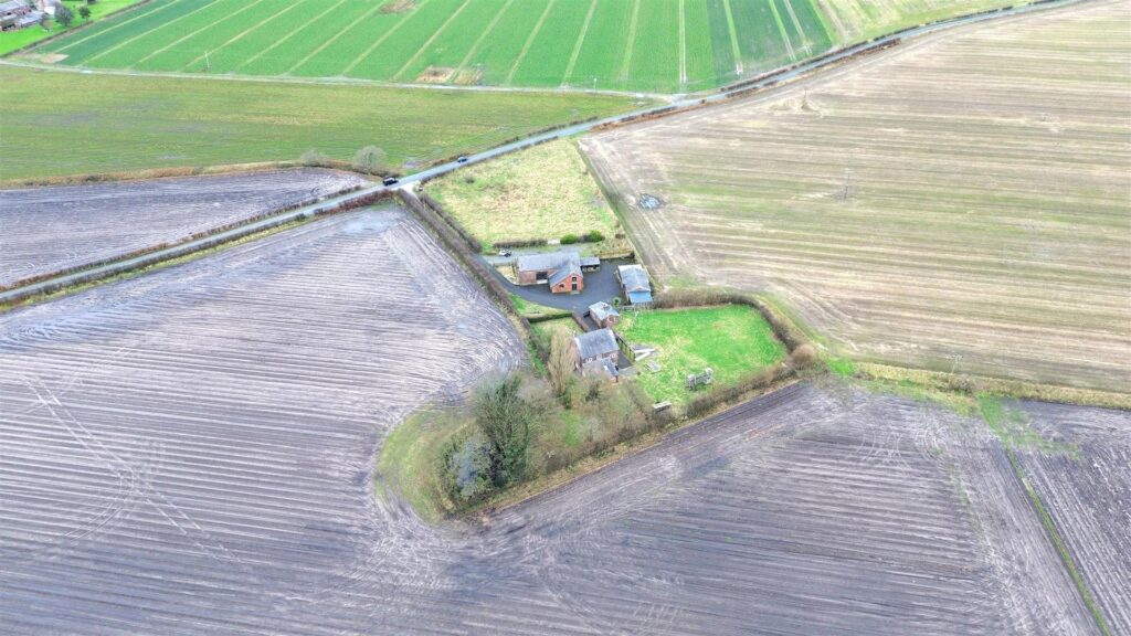 Scarth Hill Lane, Lathom, Ormskirk - Stapleton Derby